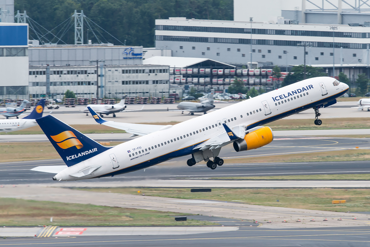 Icelandair acondicionará su flota de Boeing 757-200 con Scimitar ...