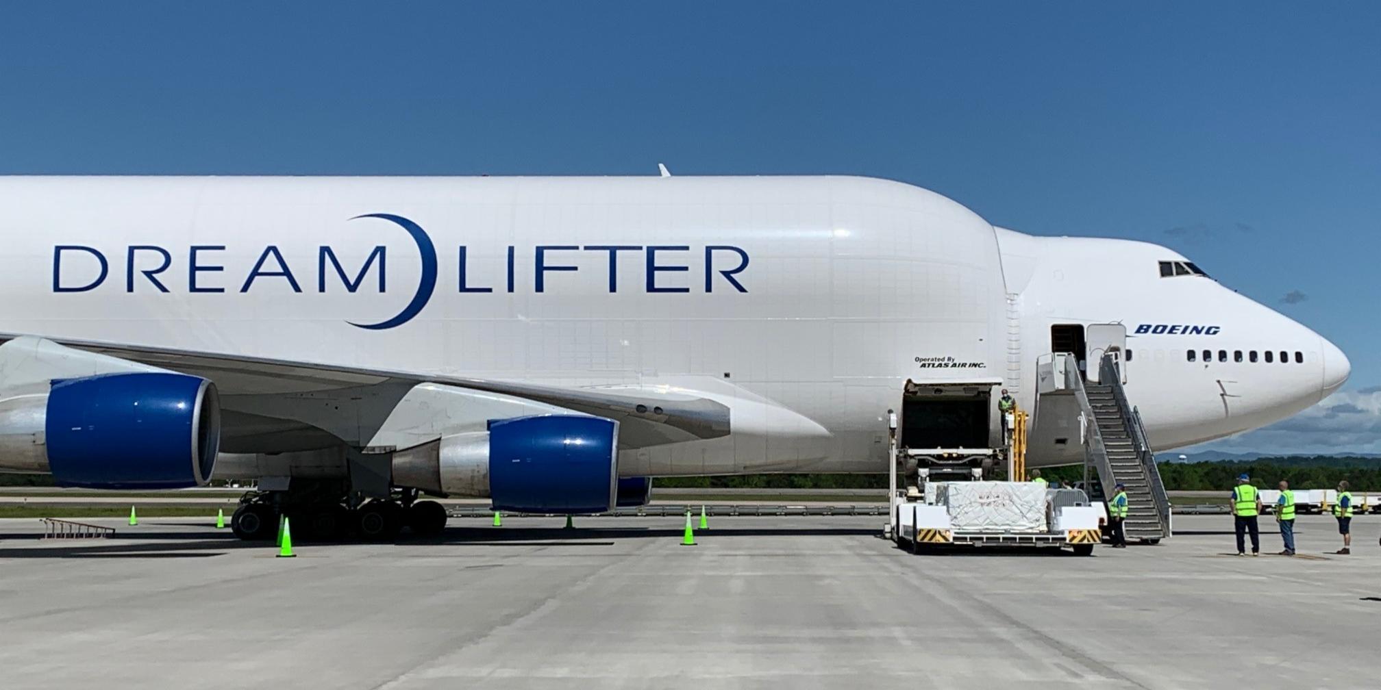 Boeing despliega su Dreamlifter para transportar 1.5 millones de ...